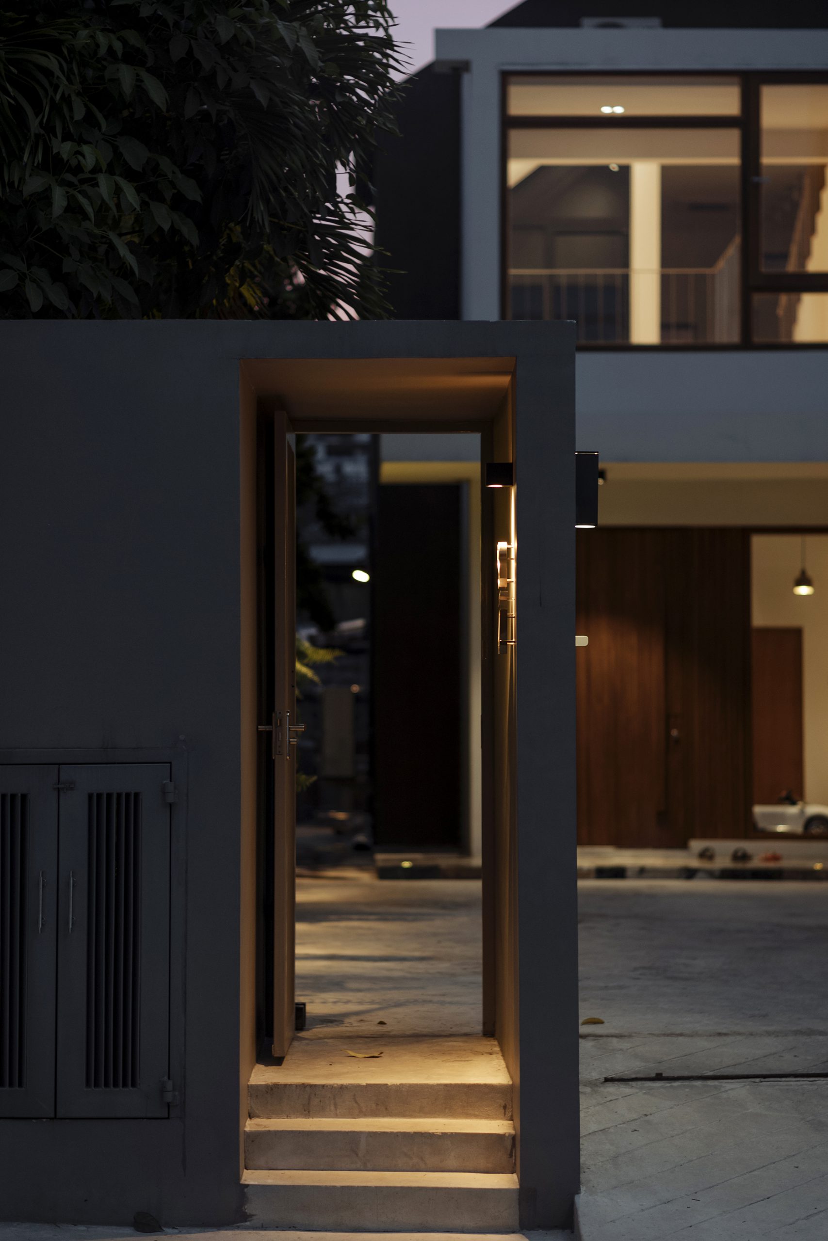 TY House - Lumenplus